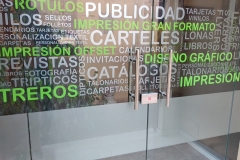 Letreros comerciales | Vinilosymas.es